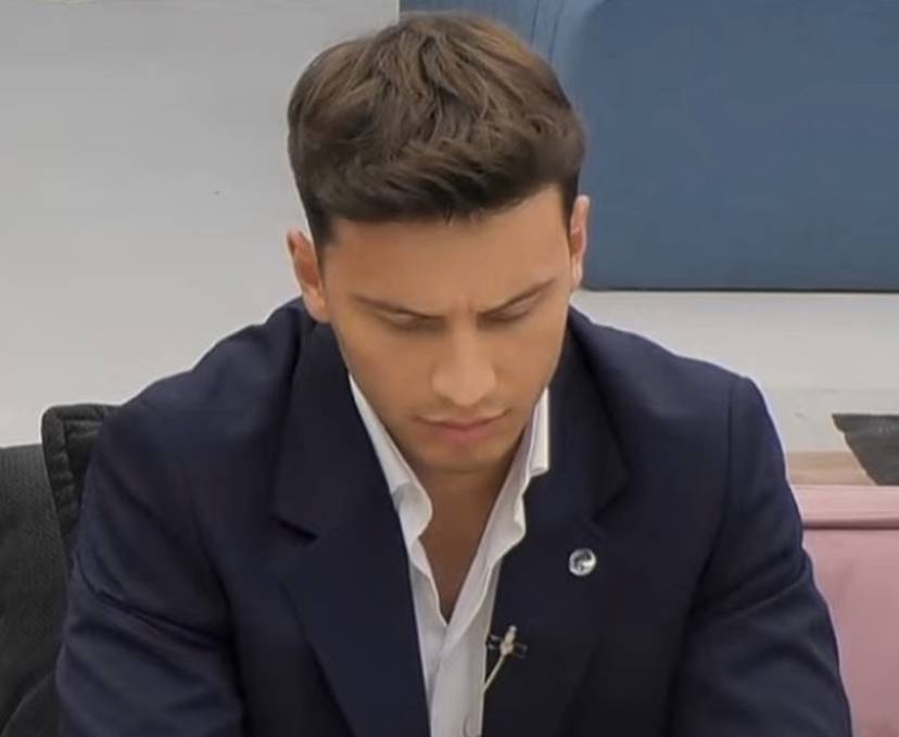 Blerando merr lajmin e trishtë sapo përfundoi BB VK! - KRYEFJALA